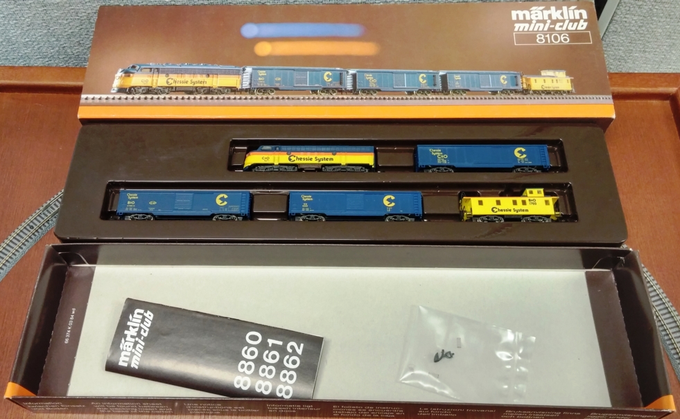 Marklin 8106 Chessie Set: z.scale.hobo