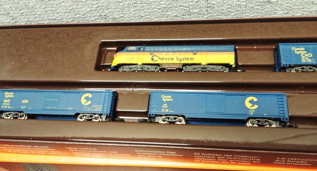 Marklin 8106 Chessie Set: z.scale.hobo